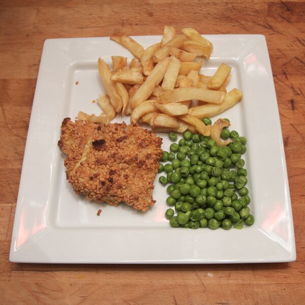 Baked hake with crispy cashew and sweetcorn coating - recipe