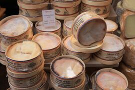 Cheeses of Switzerland - Swiss cheese Wiki, pictures and notes