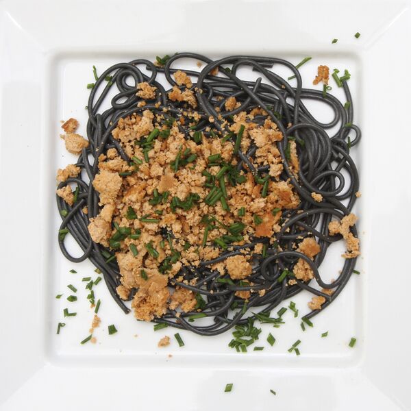 Black spaghetti with buttered cod roe recipe